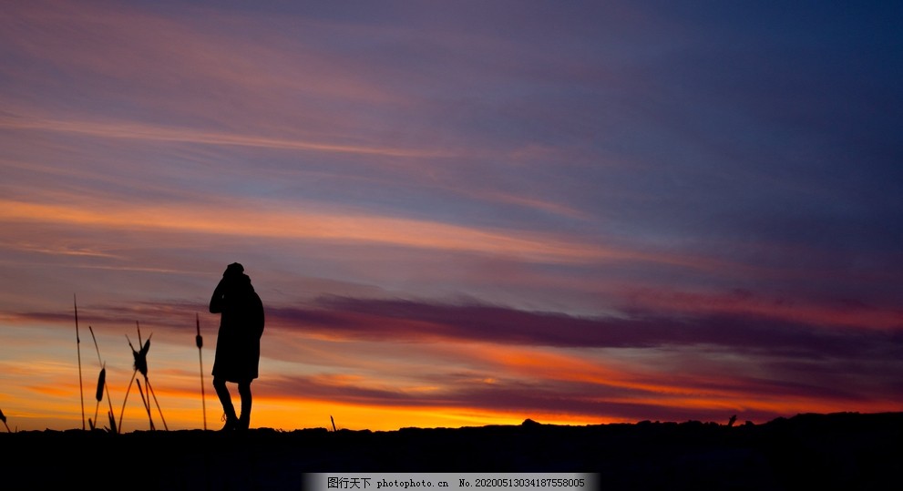 人物剪影背影图片_其他_自然风景-图行天下素材网